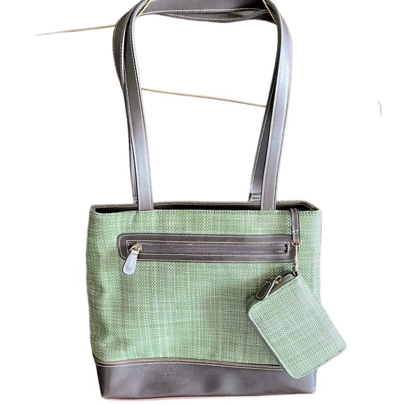 Villager by Liz Claiborne | Bags | Liz Claiborne Villager Green ...